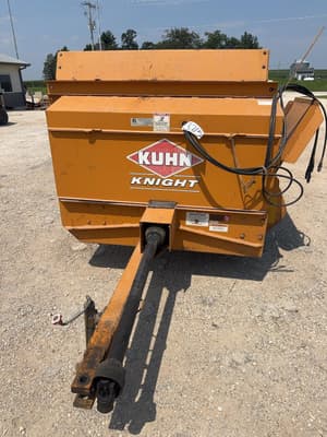 SOLD - Kuhn Knight 8114 Lot No. 3215 Manure Handling | Tractor Zoom