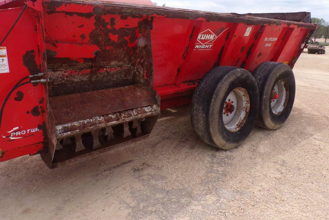 Kuhn Knight 8118 Manure Handling Manure Spreaders - Dry for Sale ...
