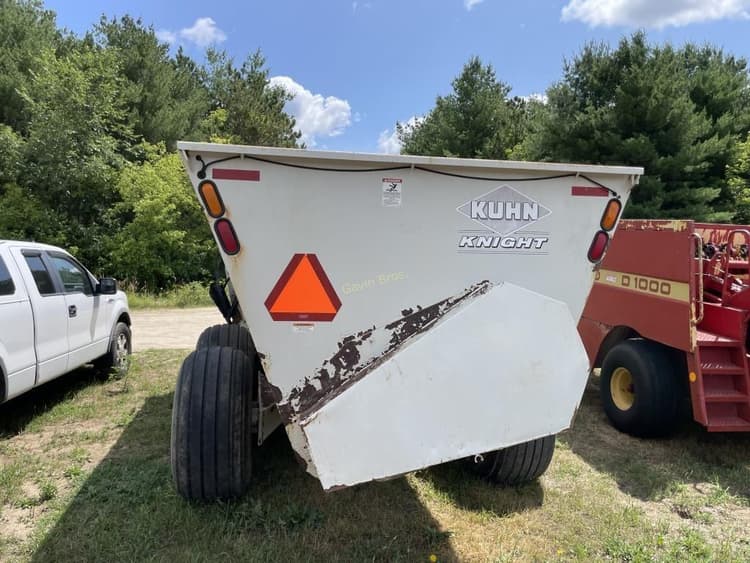 Kuhn Knight 8132 Manure Handling Manure Spreaders - Dry for Sale ...