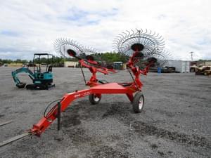 SOLD - Kuhn SR108 Lot No. 147 Hay and Forage | Tractor Zoom