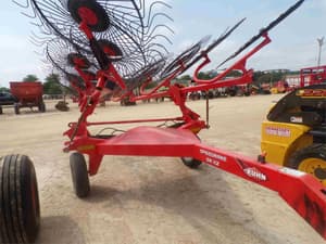 SOLD - Kuhn SR112 Hay and Forage | Tractor Zoom