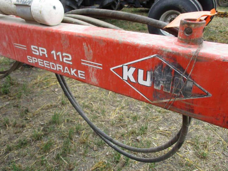 Kuhn SR112 Hay and Forage Hay - Rakes/Tedders for Sale | Tractor Zoom