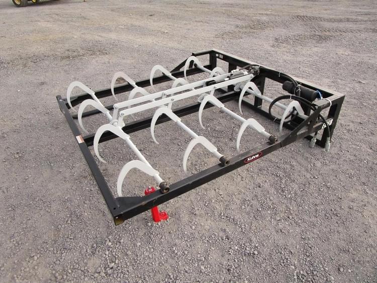 Kuhns EGF8 Hay and Forage Bale Accumulators/Movers for Sale | Tractor Zoom