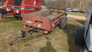 SOLD - L10- NEW IDEA MANURE SPREADER- PTO DRIVEN - HAS PTO Manure Handling | Tractor Zoom