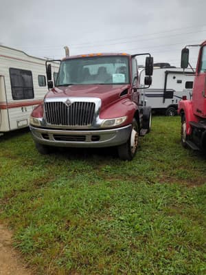 SOLD - 2005 International 4300 Lot No. 231924 Other Equipment with ...