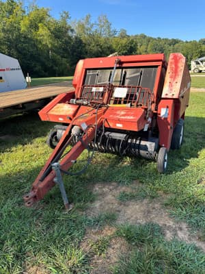 SOLD - New Idea 4845 Lot No. 5958657 Hay and Forage with --- Bales ...