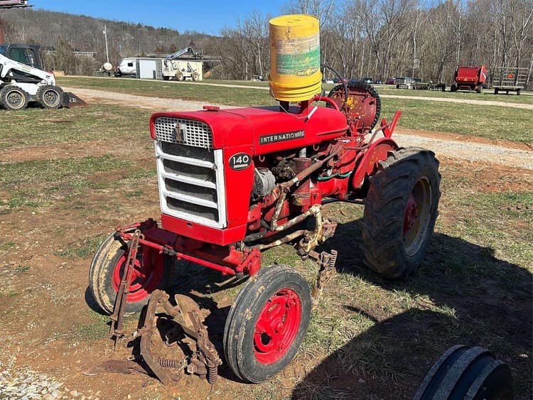 Farmall 140 Tractors Less than 40 HP for Sale | Tractor Zoom