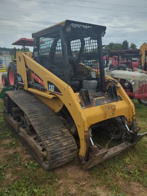 SOLD - 2005 Caterpillar 267B Lot No. 232768 Construction with 2,665 Hrs ...