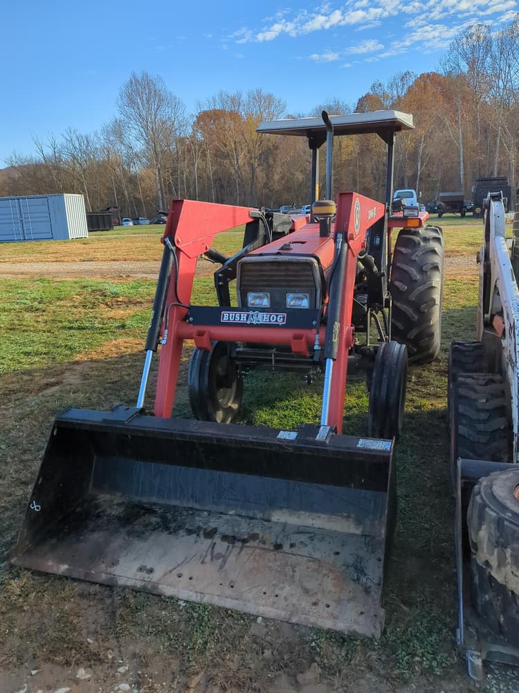 SOLD - Massey Ferguson 383 Tractors 40 to 99 HP | Tractor Zoom