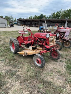 SOLD - Farmall Cub Lot No. 6846431 Tractors with 12 HP | Tractor Zoom