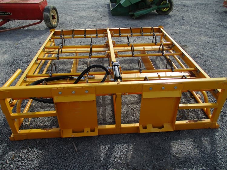 Land Honor 8-10 Hay and Forage Bale Accumulators/Movers for Sale ...