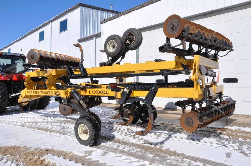 Landoll Weatherproofer II Tillage Disk Rippers for Sale | Tractor Zoom