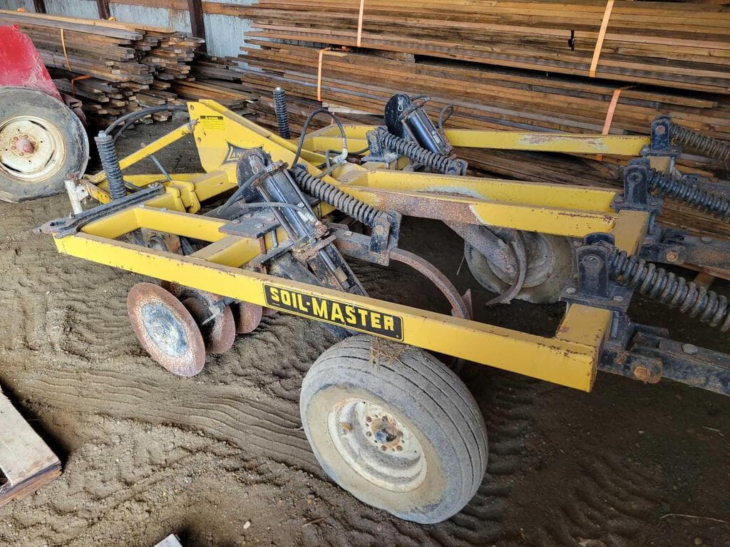 Landoll Soil Master Tillage Disk Rippers for Sale | Tractor Zoom