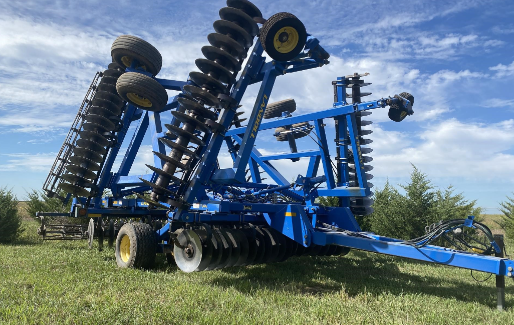 SOLD - Landoll 7431-33 Tillage with 33 ft | Tractor Zoom
