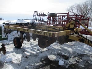 SOLD - Landoll Disk Ripper Tillage with 5 Shanks | Tractor Zoom