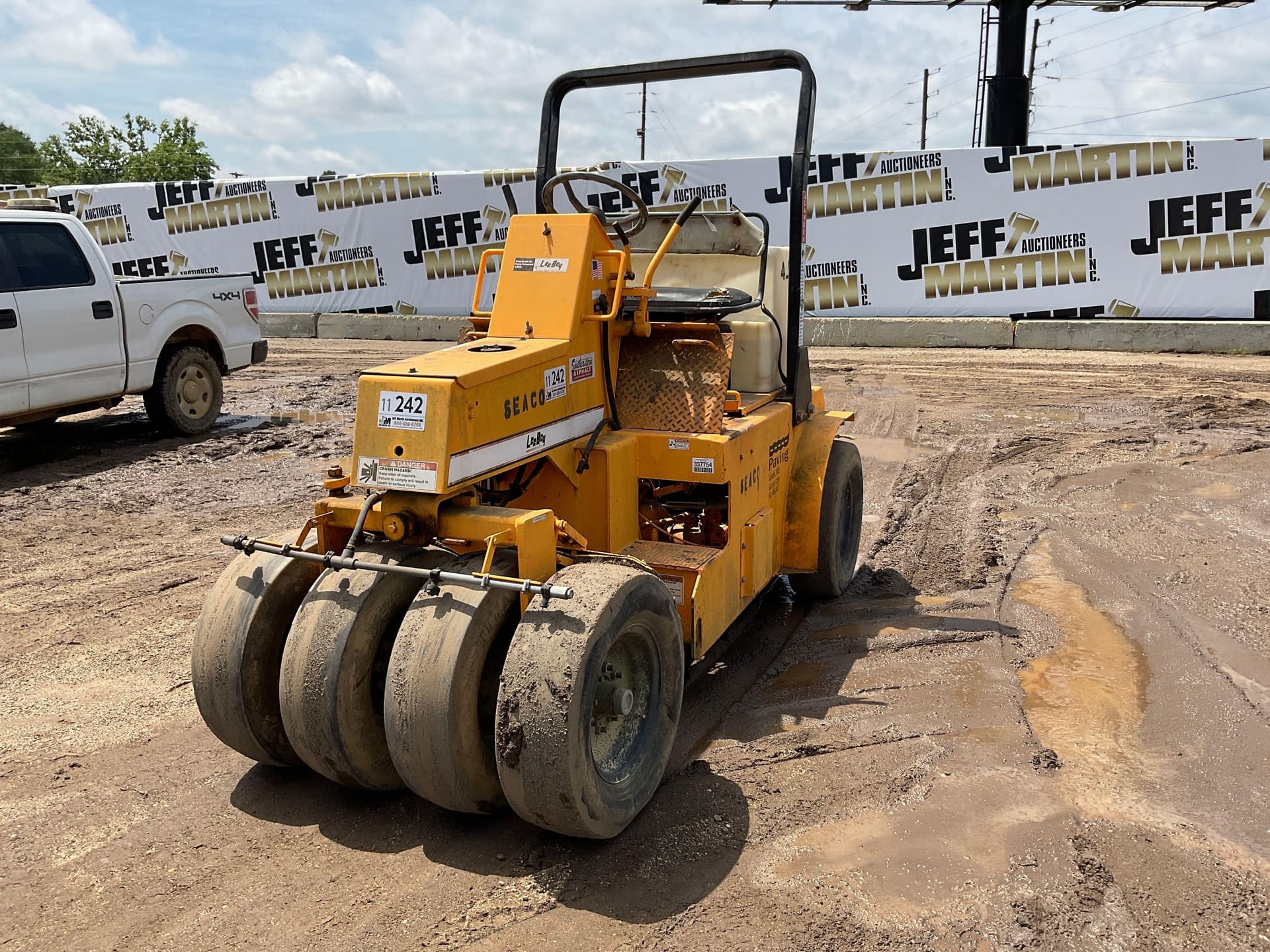 LeeBoy 420 Construction Drum Rollers for Sale | Tractor Zoom