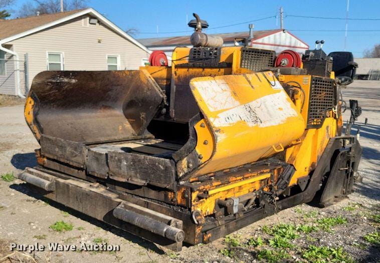 SOLD - LeeBoy 8515 Construction with 3,859 Hrs | Tractor Zoom