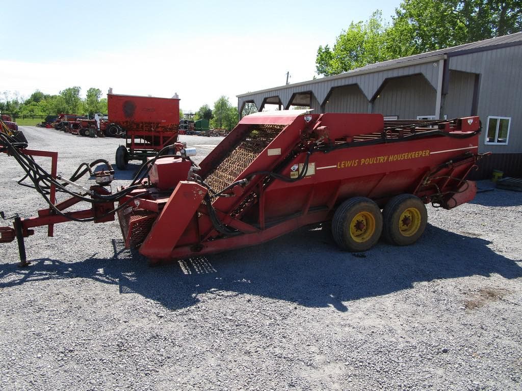 Lewis Brothers Poultry Housekeeper Manure Handling Poultry Litter ...