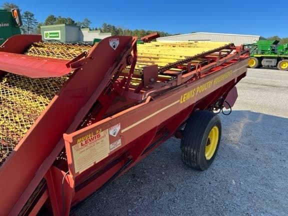 Lewis Brothers Poultry Housekeeper Manure Handling Poultry Litter ...