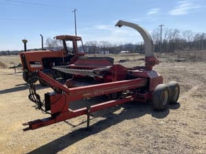 SOLD - Lot # 114 - GEHL 1075 Harvesting | Tractor Zoom