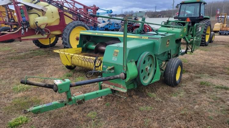 John Deere 338 Hay and Forage Balers - Square for Sale | Tractor Zoom