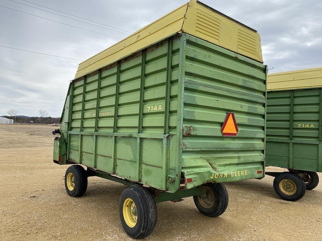 John Deere 714A Harvesting Forage Wagons for Sale | Tractor Zoom