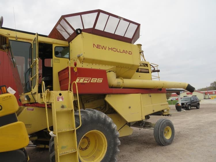New Holland TR85 Combines Other for Sale | Tractor Zoom