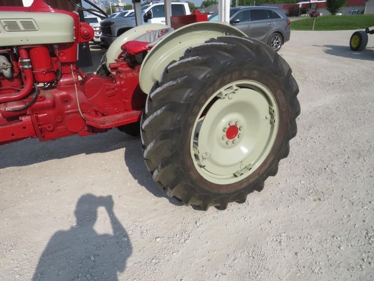Ford 901 Tractors 40 to 99 HP for Sale | Tractor Zoom