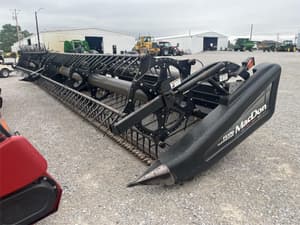 SOLD - 2011 MacDon FD70 Harvesting | Tractor Zoom