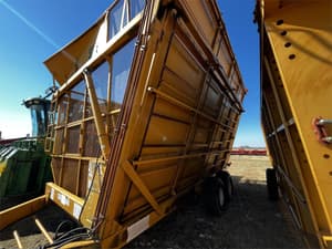 SOLD - KBH Mule Boy Lot No. 231382303 Harvesting | Tractor Zoom