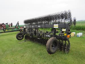 SOLD - 2017 Yetter 3530 Lot No. 224862301 Tillage with 30 ft | Tractor Zoom
