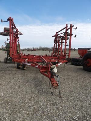 SOLD - Case IH 4300 Lot No. 232547617 Tillage with 24 ft | Tractor Zoom