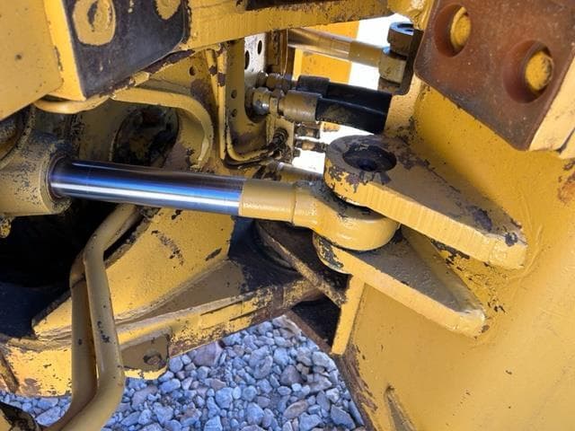 1980 Caterpillar 815 Construction Compactors for Sale | Tractor Zoom