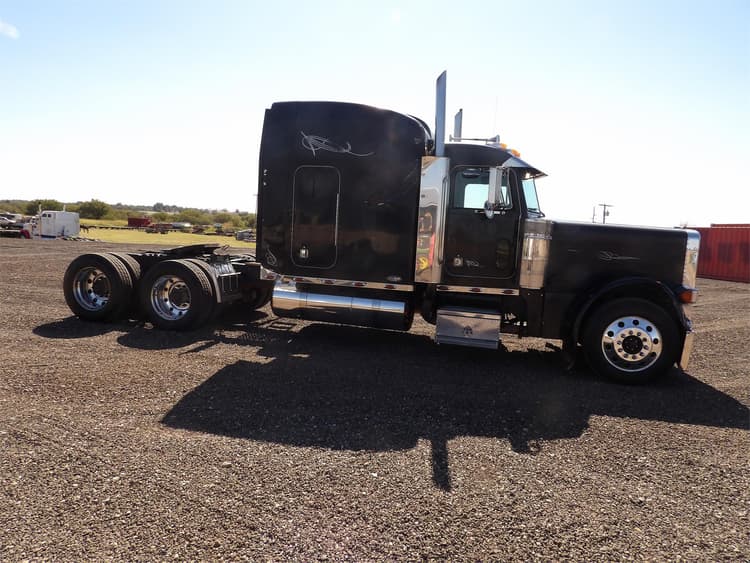 2004 Peterbilt 379EXHD Other Equipment Trucks for Sale | Tractor Zoom