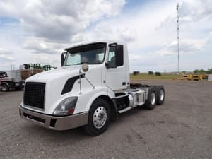 SOLD - 2012 Volvo VNL64T300 Lot No. 233062017 Other Equipment with ...