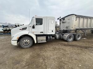 SOLD - 2014 Peterbilt 579 Lot No. 229521885 Other Equipment with ...