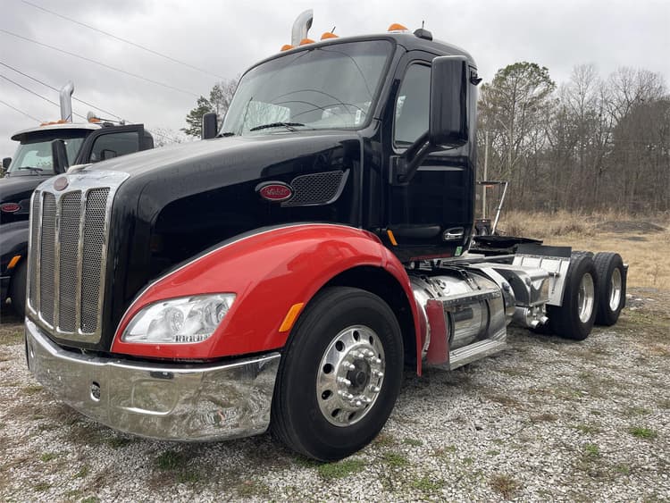 SOLD - 2015 Peterbilt 579 Other Equipment Trucks | Tractor Zoom