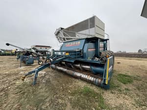 SOLD - Amadas 2110 Lot No. 231193747 Combines with --- Hrs | Tractor Zoom