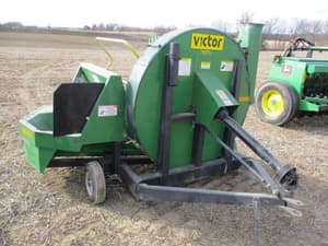 SOLD - Victor 200 Lot No. 232433033 Hay and Forage | Tractor Zoom