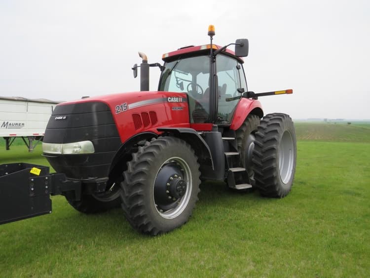 Case IH Magnum 215 Tractors 175 to 299 HP for Sale | Tractor Zoom
