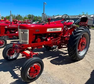 SOLD - 1957 International Harvester 350 Lot No. 234388699 Tractors with ...