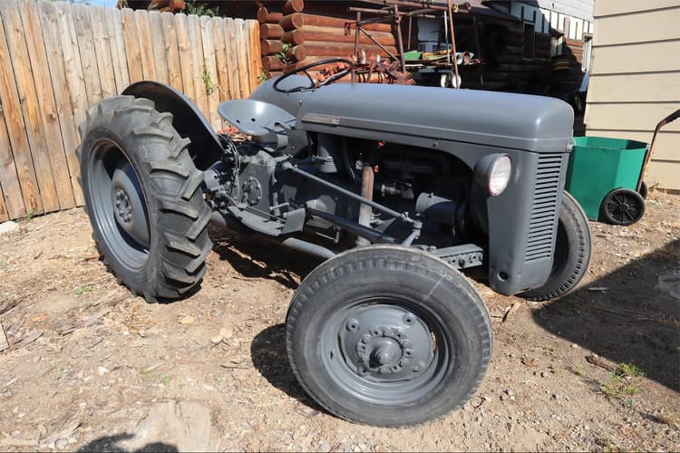 SOLD - 1950 Ferguson TO-20 Tractors Less than 40 HP | Tractor Zoom