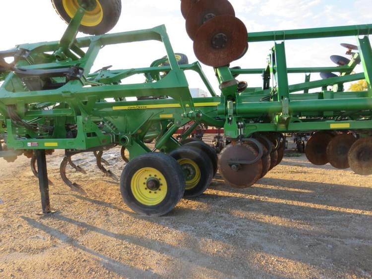 John Deere 2730 Tillage Disk Rippers for Sale | Tractor Zoom