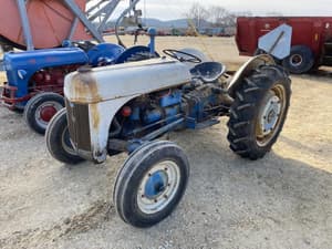 SOLD - Lot # 281 - FORD 9N Tractors with 22 HP | Tractor Zoom