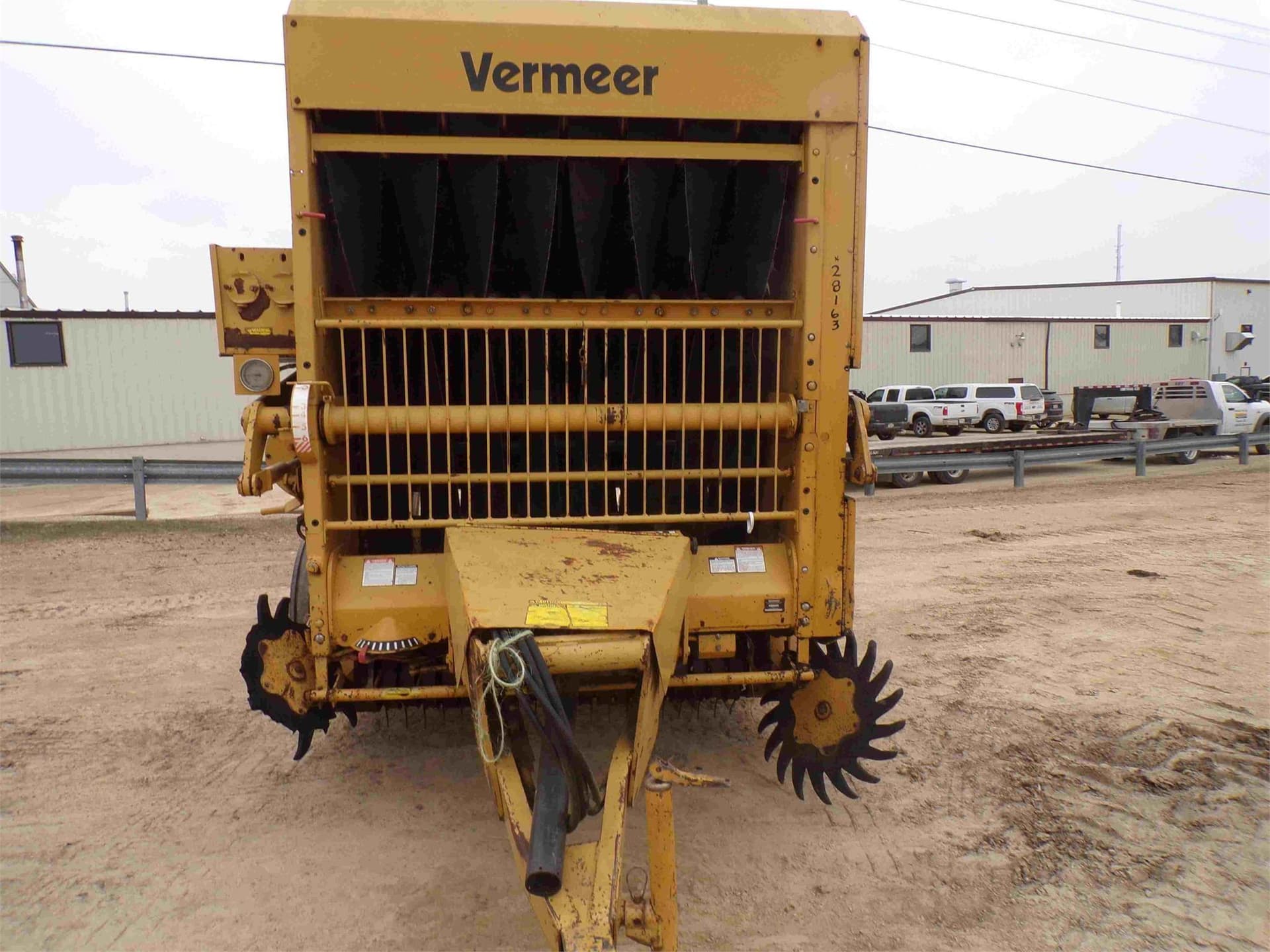Vermeer 605J Hay and Forage Balers - Round for Sale | Tractor Zoom