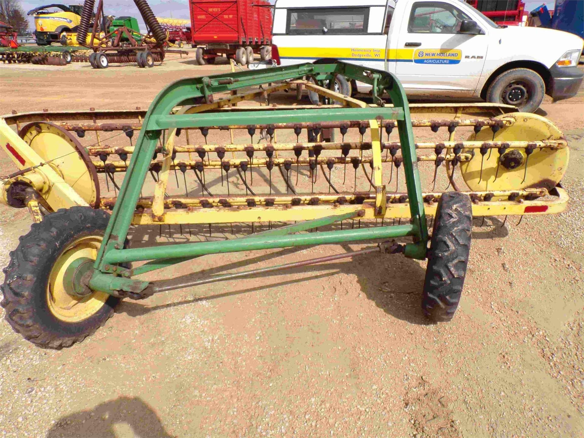 John Deere 670 Hay and Forage Hay - Rakes/Tedders for Sale | Tractor Zoom