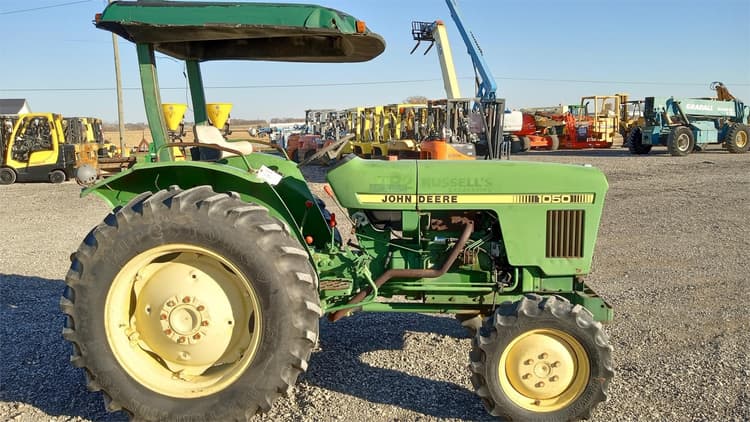 SOLD - 1985 John Deere 1050 Tractors Less than 40 HP | Tractor Zoom