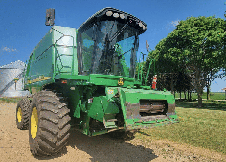 2006 John Deere 9560 STS Combines Class 5 for Sale | Tractor Zoom