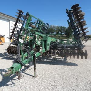 SOLD - John Deere 726 Lot No. 225880145 Tillage with 27.75 ft | Tractor ...