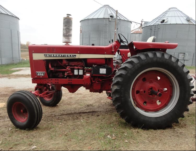 1970 International Harvester 856 Tractors 100 to 174 HP for Sale ...